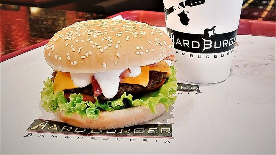Hard Burger - Sua fome pede um Hard Burger!